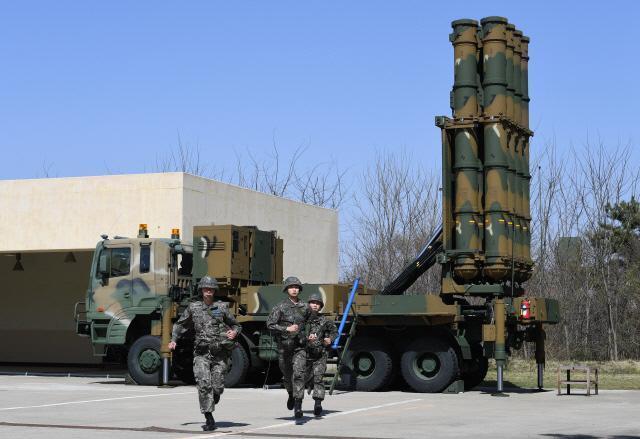 韩军首次展示服役后的KM-SAM导弹，以此展示防卫决心_北京时间